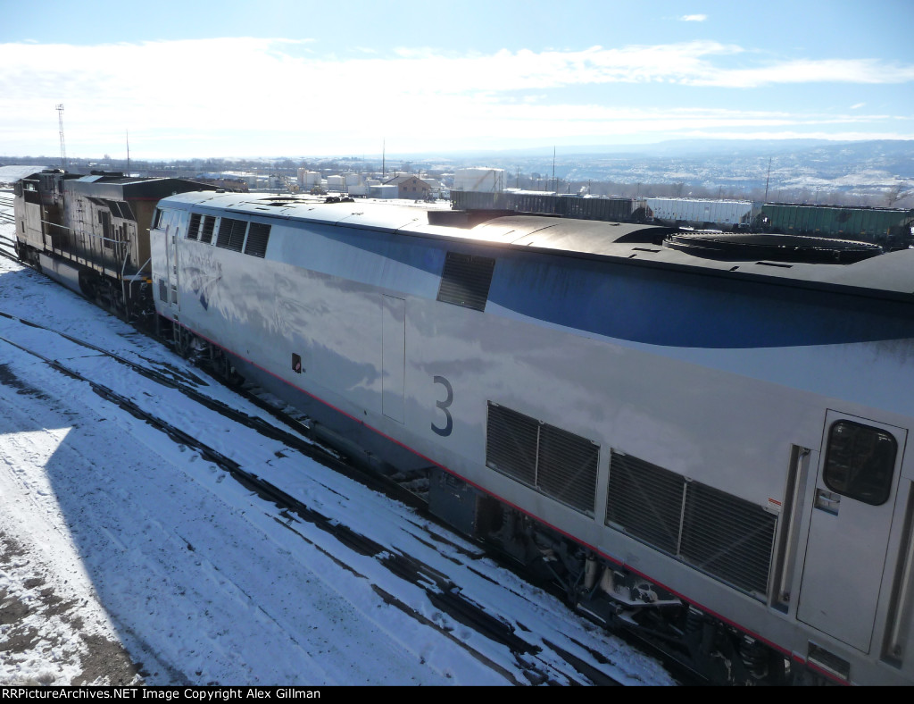 UP 5432, AMTK 3 From Above